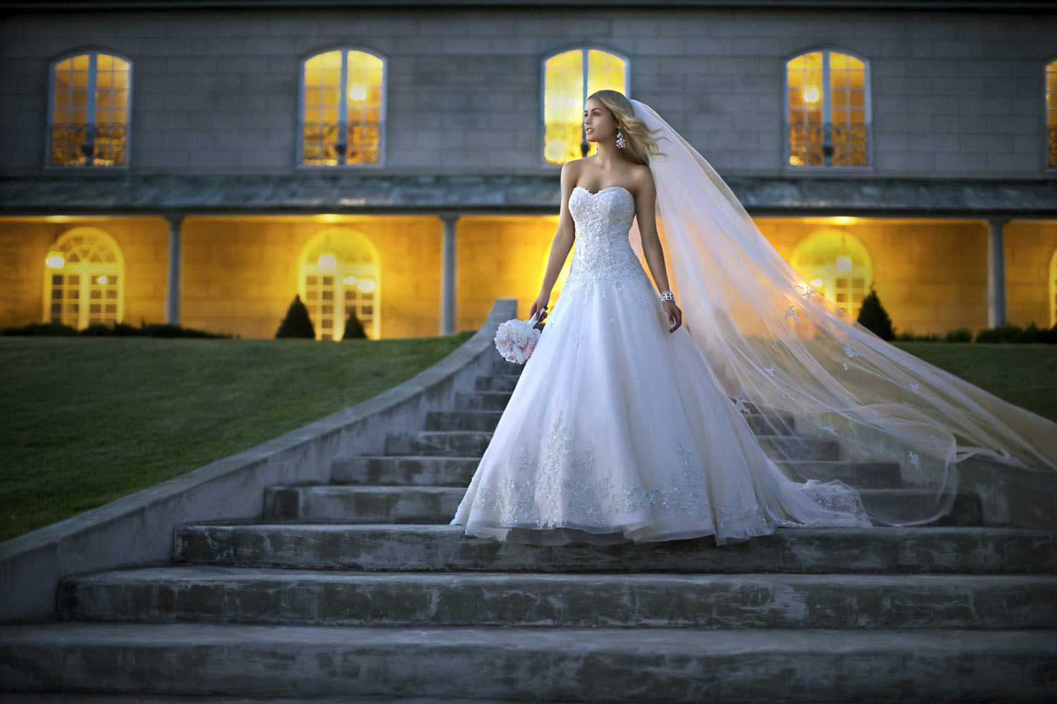 Wedding Dresses | Elizabeth Scott Bridal | Burleson, Fort Worth, DFW Texas